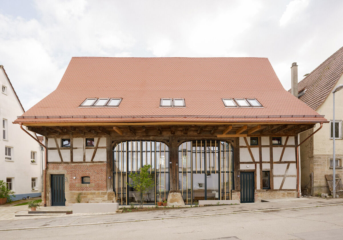 Umbau in Tübingen von KO/OK Architektur / Wohnen in der Scheune ...