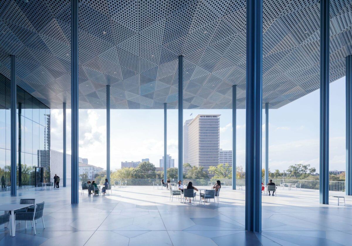 Ismaili Center in Houston von Farshid Moussavi Architecture / Luftige Wandteppiche aus Stein ...